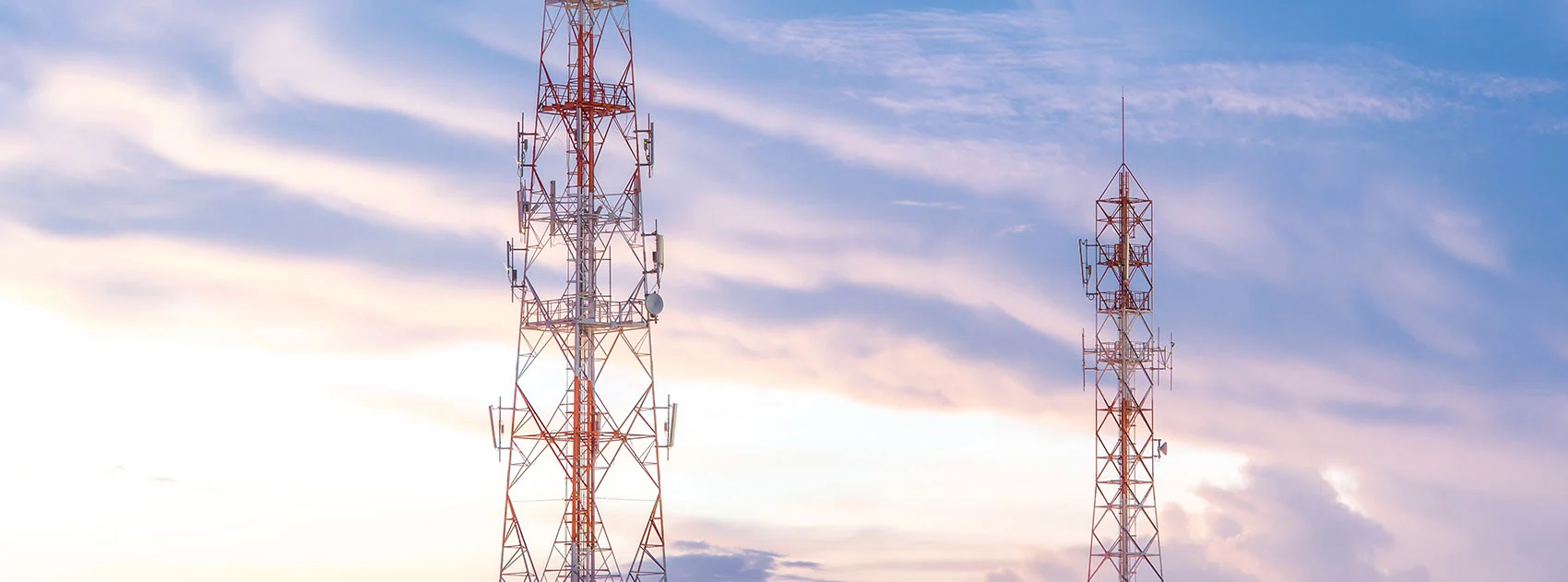 Connection Options • Cellular • VoIP • POTS - Doorking