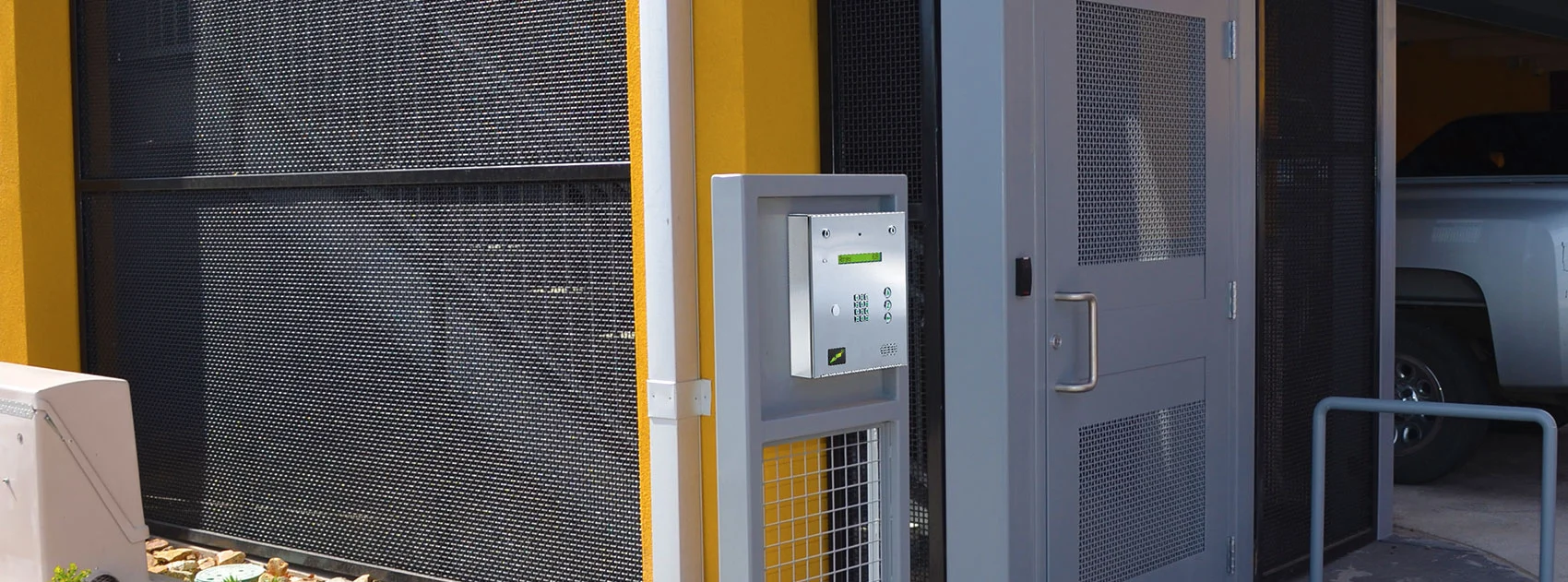 1834 - 90 Series Entry System